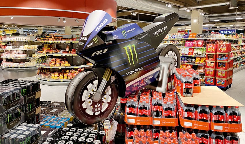 Monster: Abgefahrene POS-Aktion - display Magazin