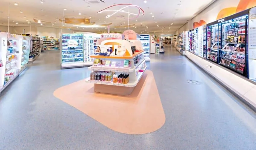 dm investiert in Einkaufserlebnis - display Magazin