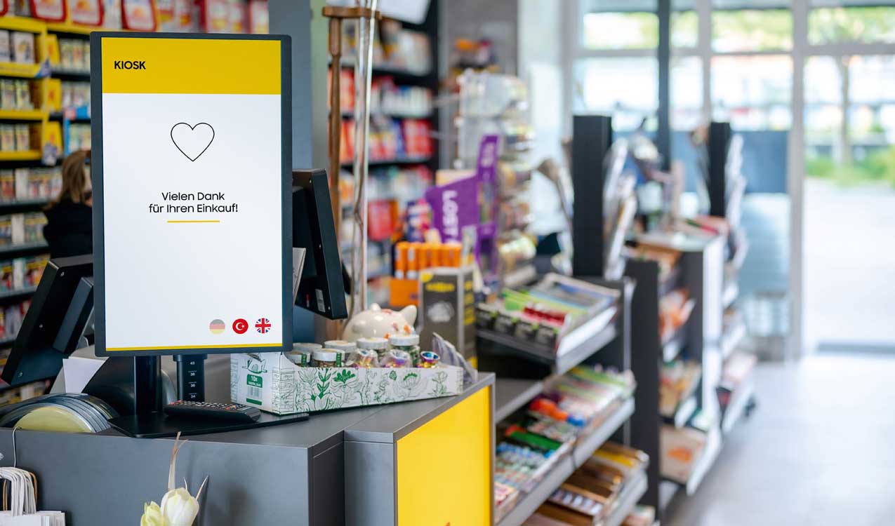 Case Study: Digital Signage am Kiosk - display Magazin